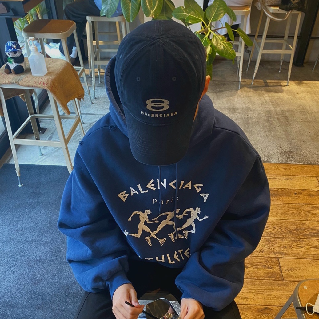 . (@egg_08) 님의 게시물 | KREAM