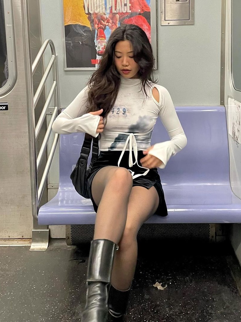 $ (@your_legacy) 님의 게시물 | KREAM