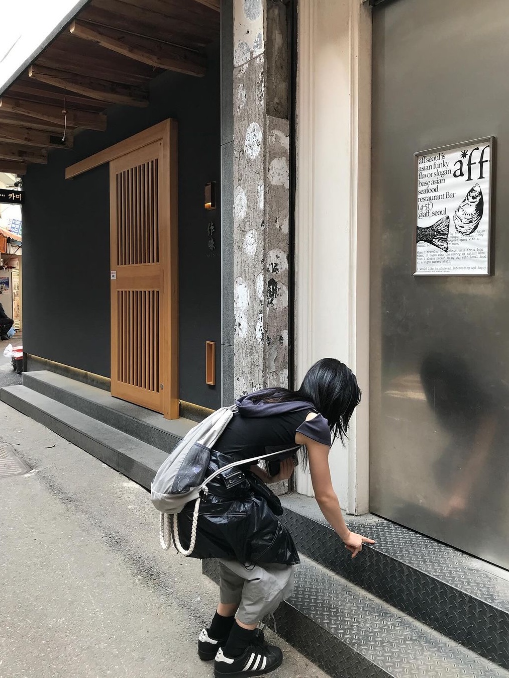 $ (@your_legacy) 님의 게시물 | KREAM