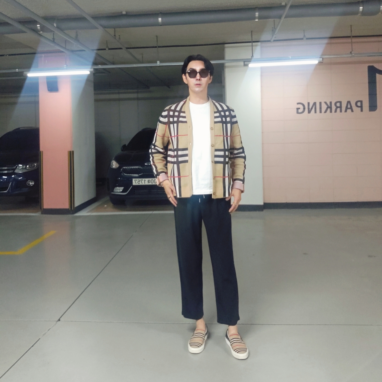 김 현 (@hyunad) 님의 게시물 | KREAM