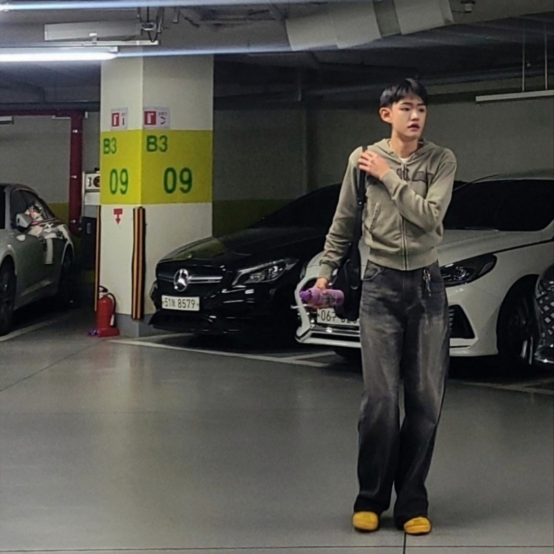 jjm031208 (@jmj._.o3o) 님의 게시물 | KREAM