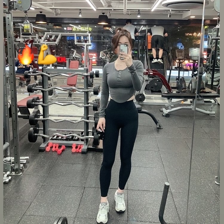 뇸뇸 (@mimisp) 님의 게시물 | KREAM