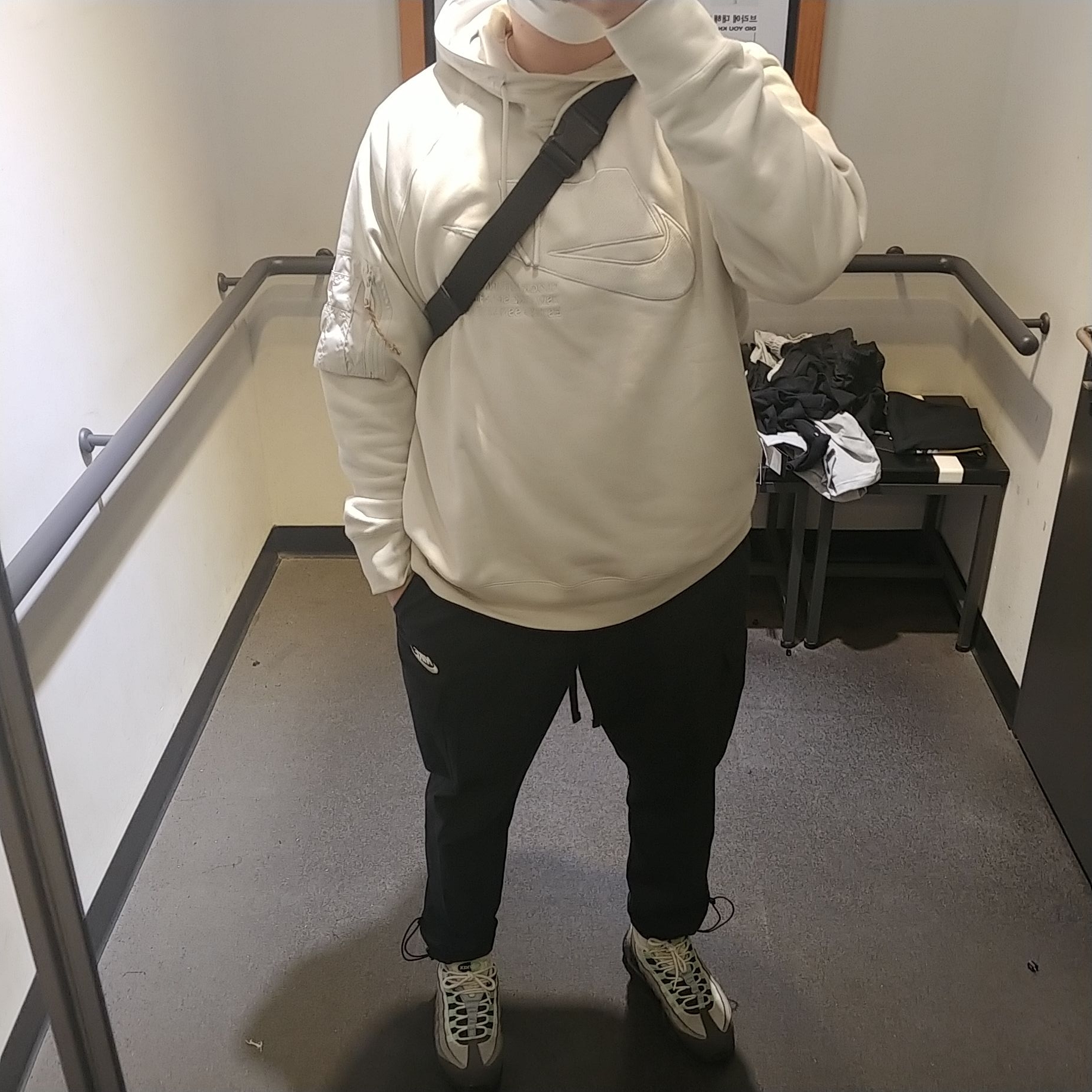 맨날입는바지 NSW플레이어 우븐팬츠 | KREAM