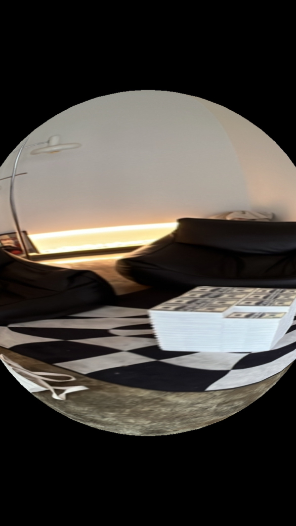 I_LoVe__FasHioN (@happ___y) 님의 게시물 | KREAM