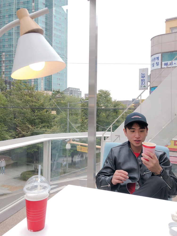 앵그리혁 (@jj.hyeok) 님의 게시물 | KREAM