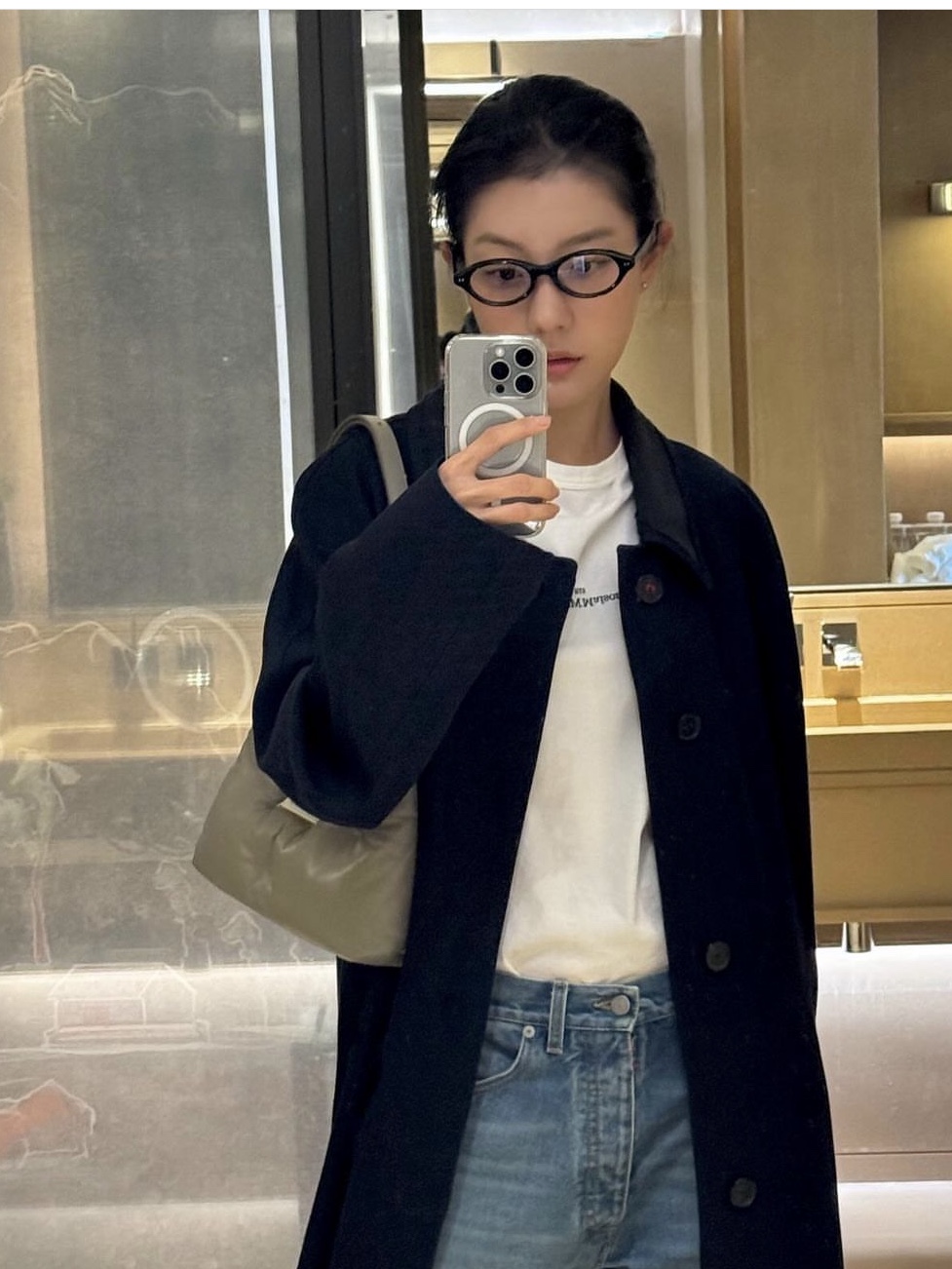 렉카맨 (@7y9o82) 님의 게시물 | KREAM