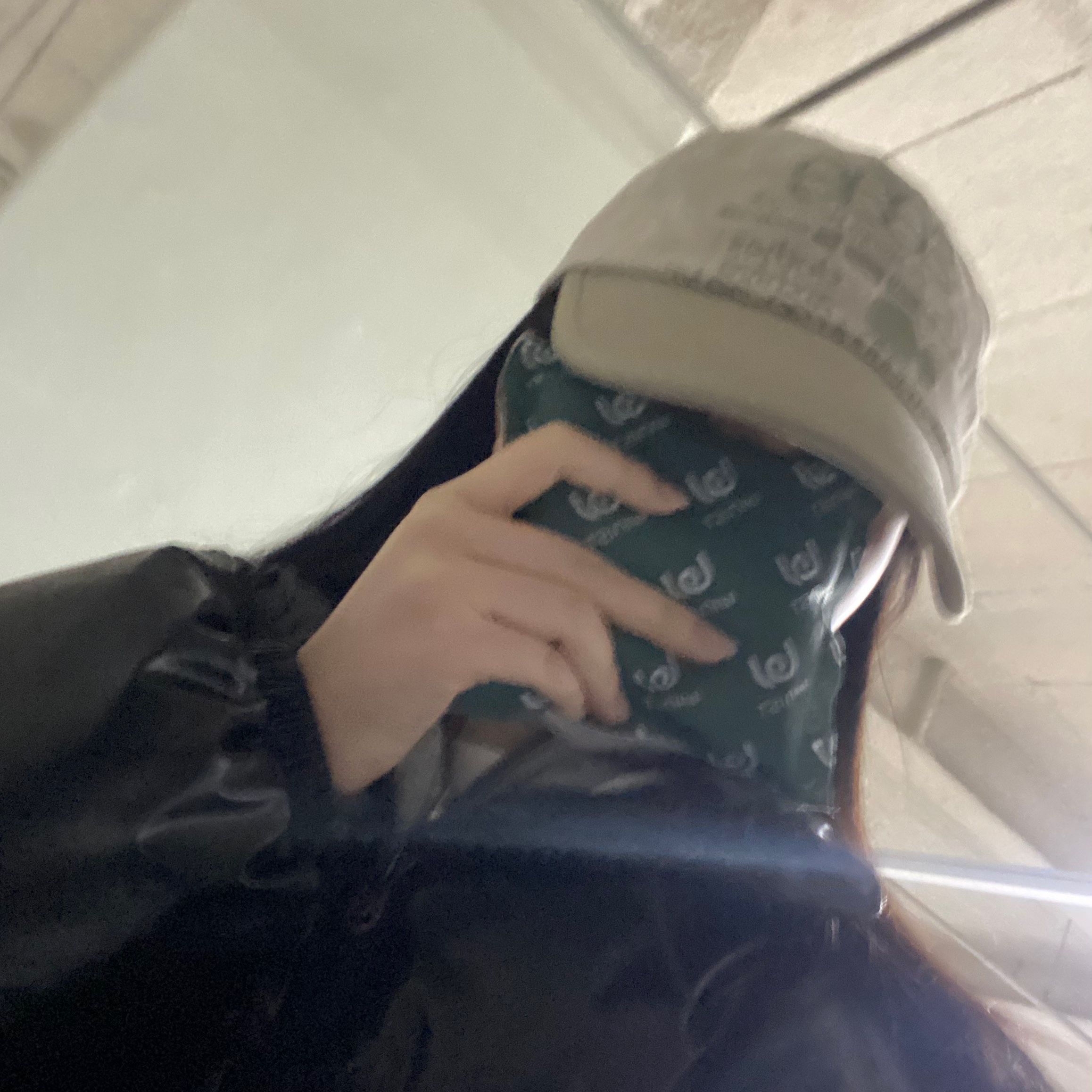 히 (@0ooo5) 님의 게시물 | KREAM