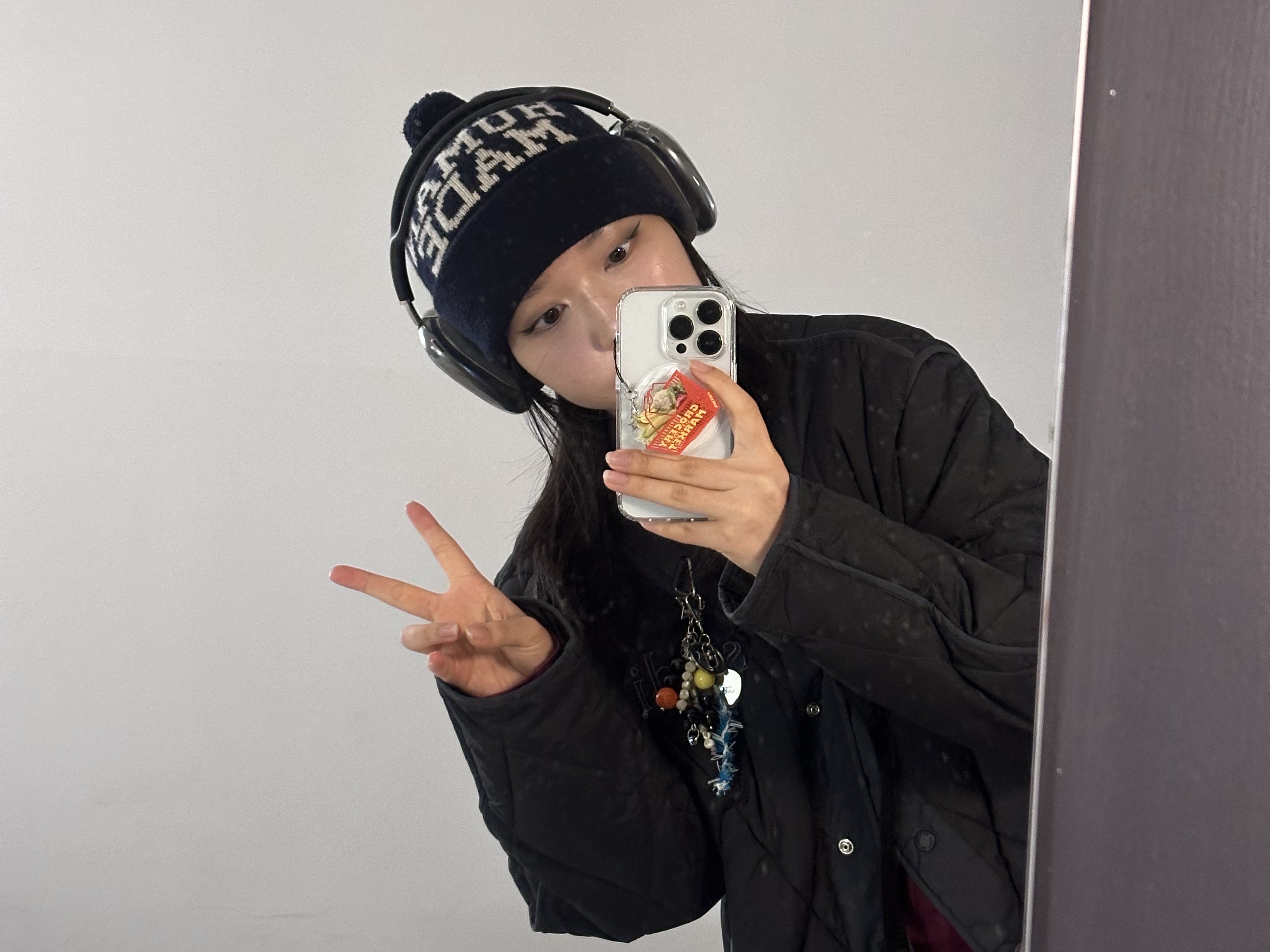 tnwls0180 (@su_jin_trbl) 님의 게시물 | KREAM