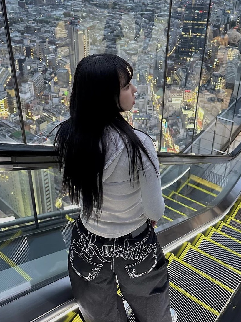 $ (@your_legacy) 님의 게시물 | KREAM