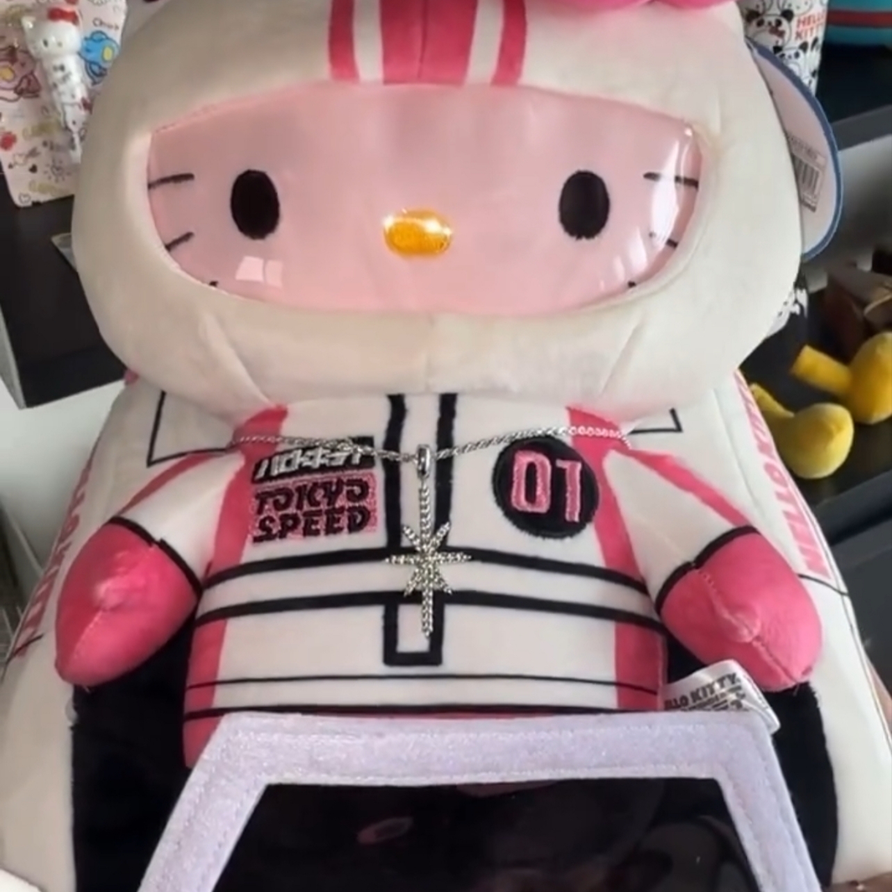 👋 (@jkblwt) 님의 게시물 | KREAM