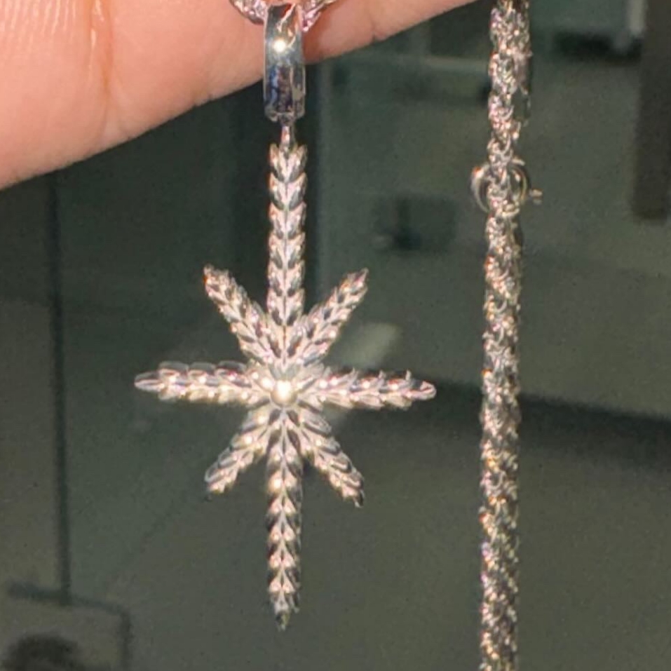 👋 (@jkblwt) 님의 게시물 | KREAM