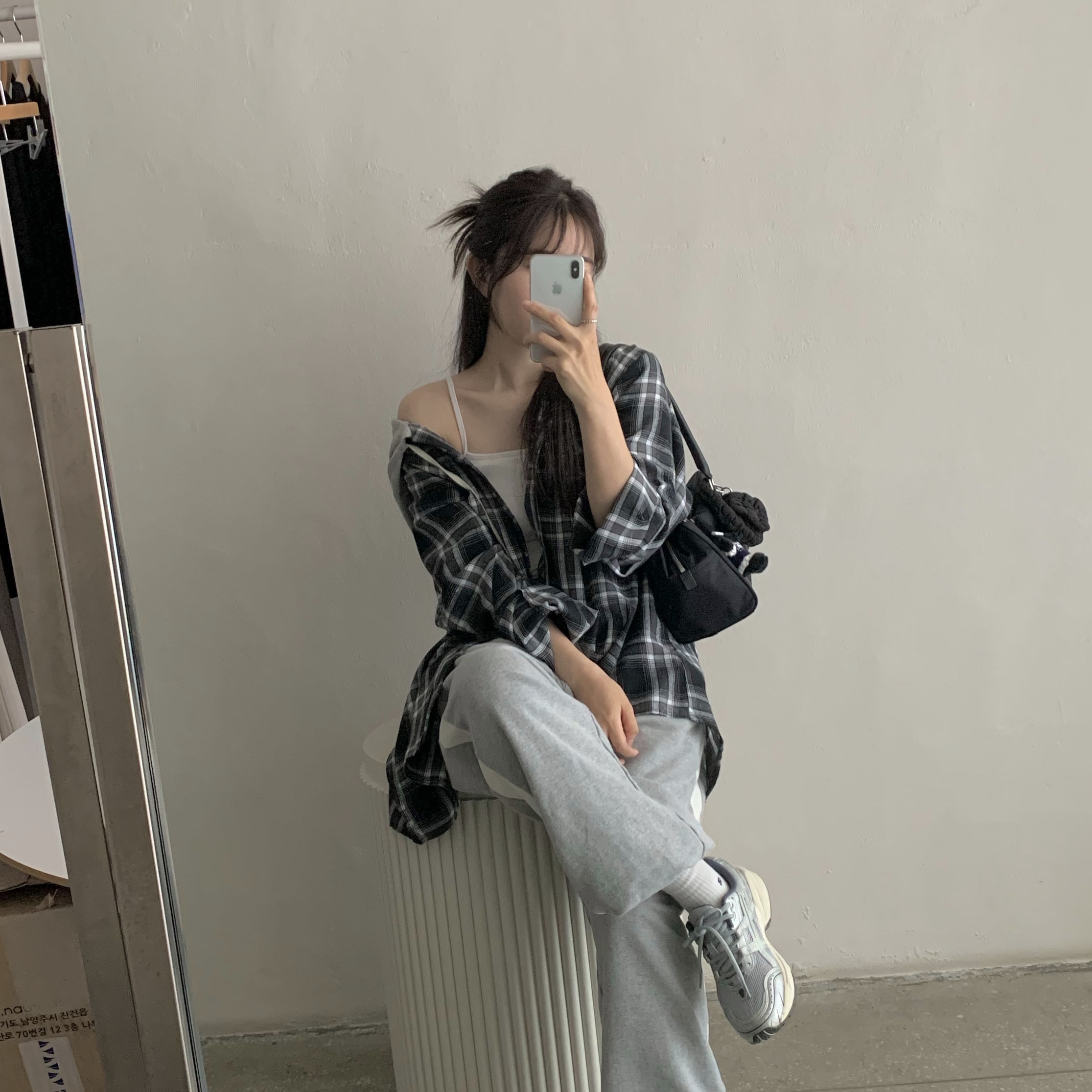 더제이 (@_jthe) 님의 게시물 | KREAM