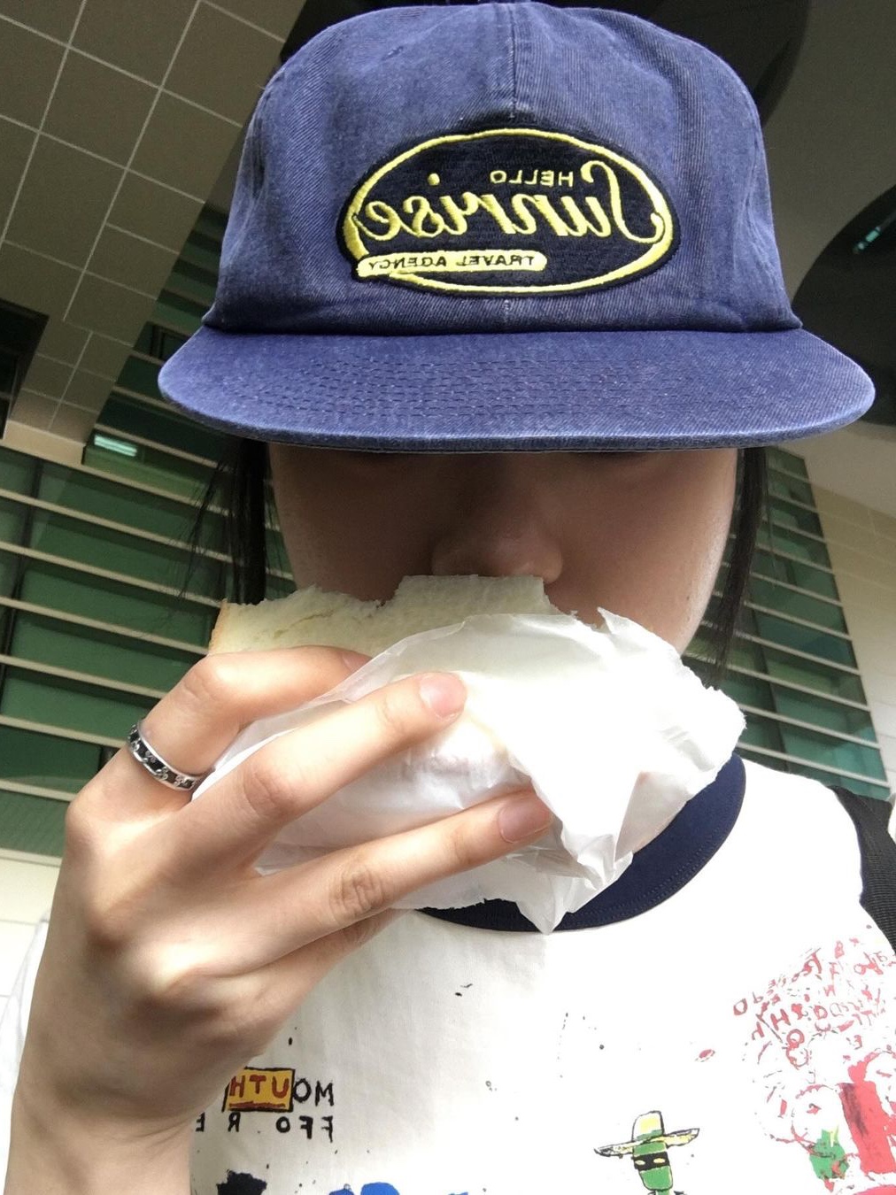 $ (@your_legacy) 님의 게시물 | KREAM