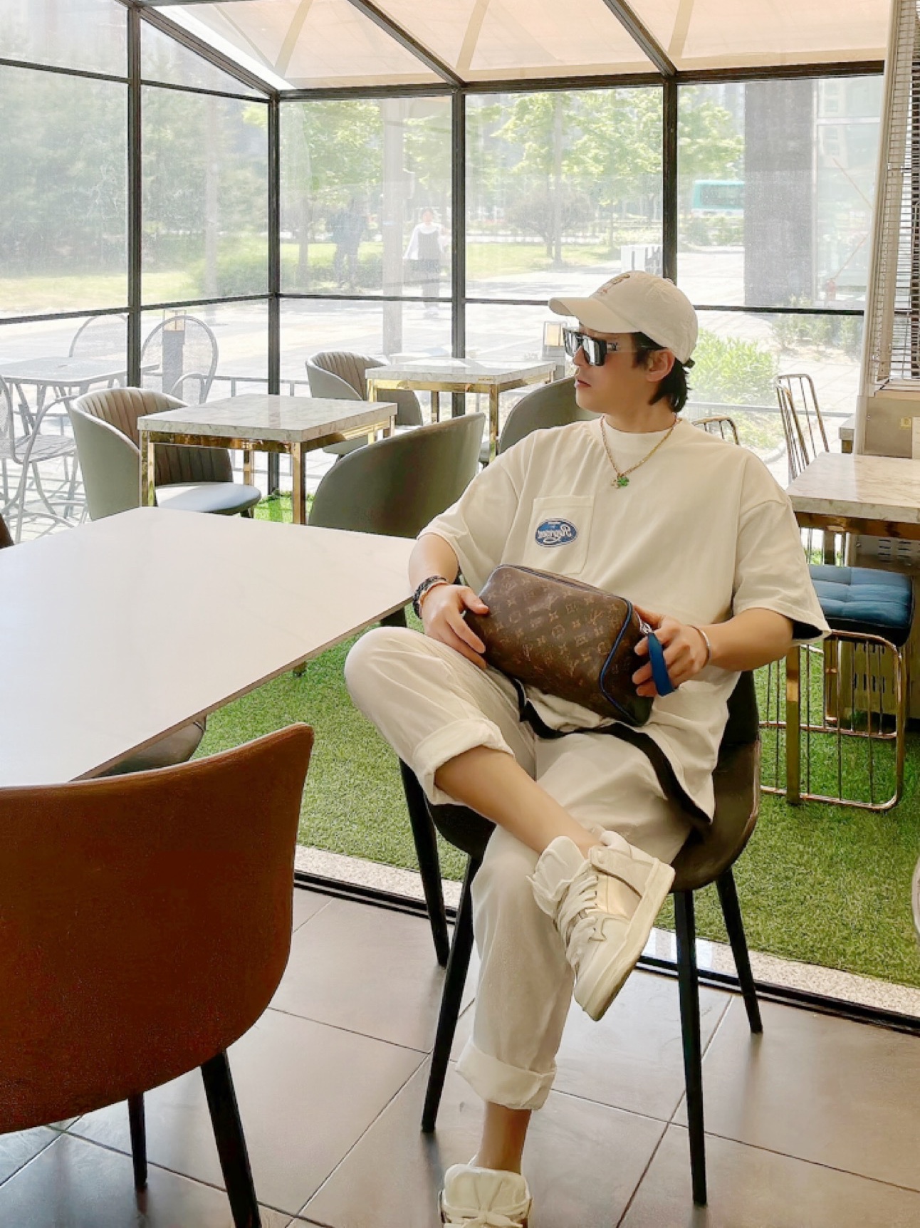 윤석 171-72 발 245 (@choi_77) 님의 게시물 | KREAM