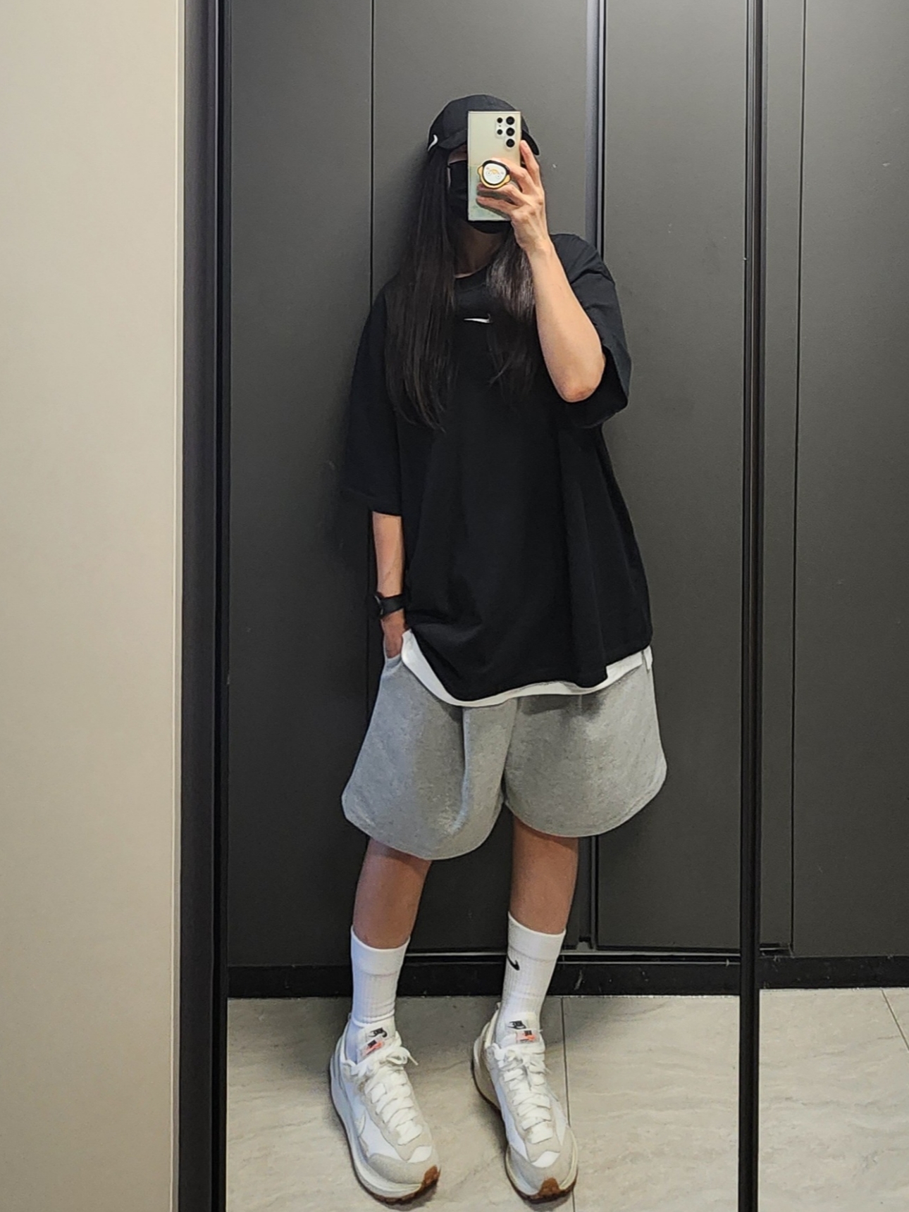 (@dong2yi) 님의 게시물 | KREAM