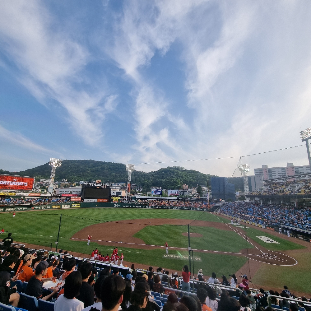 hs_story (@again19) 님의 게시물 | KREAM