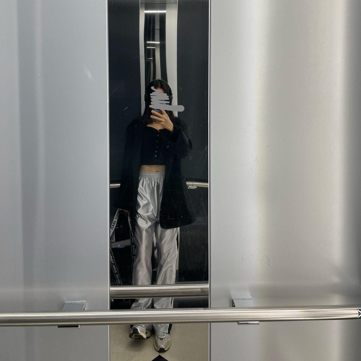 (@zn8p50) 님의 게시물 | KREAM