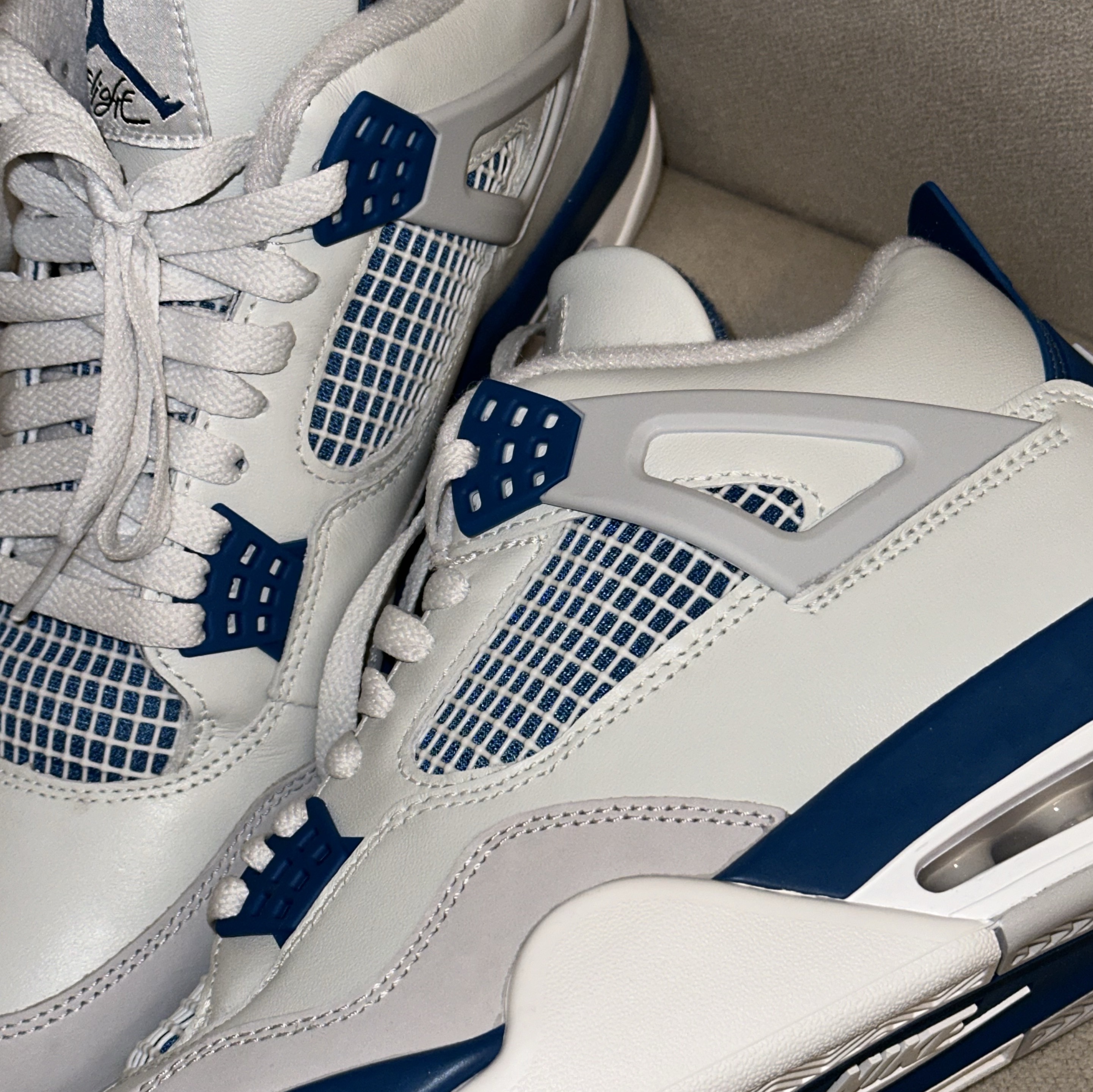 인더스트리얼 블루 280구매 | KREAM