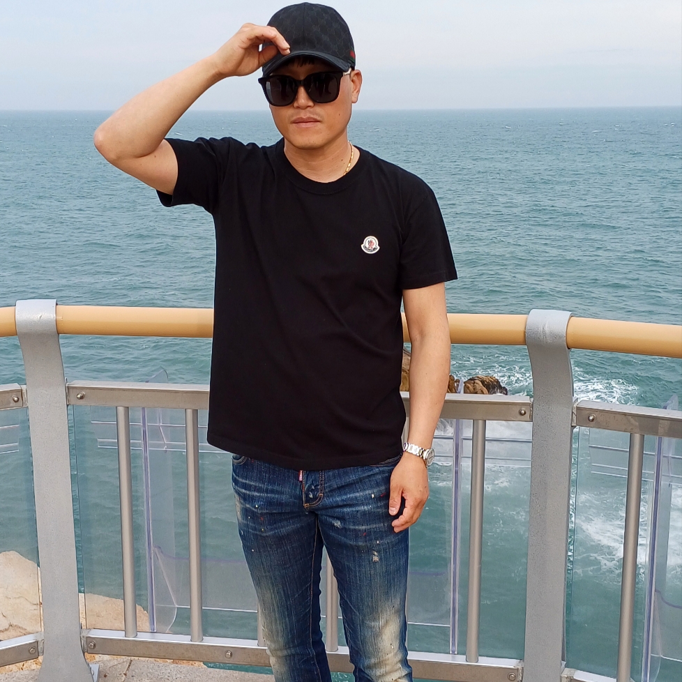 불멸의별 (@vict0ria) 님의 게시물 | KREAM