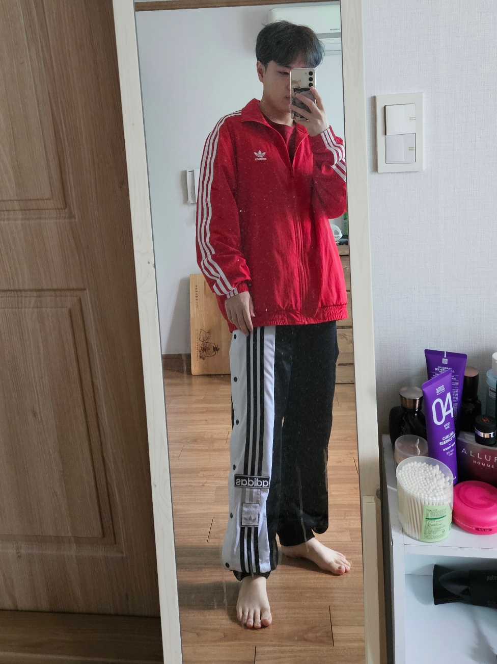 내심장의색깔은 red@@ | KREAM