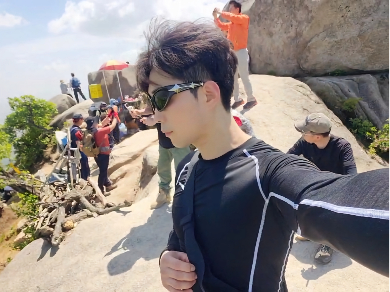 현종 (@hyun_iong1980) 님의 게시물 | KREAM