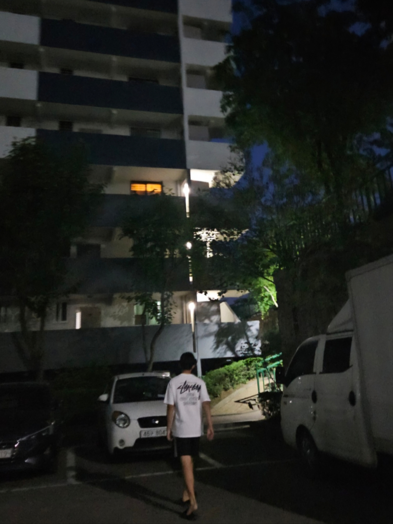 (@4onfr8rf) 님의 게시물 | KREAM