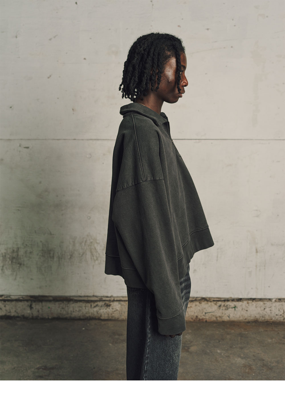 바스켓케이스 헨치 쿼터집 빈티지 블랙 | Basketcase | KREAM