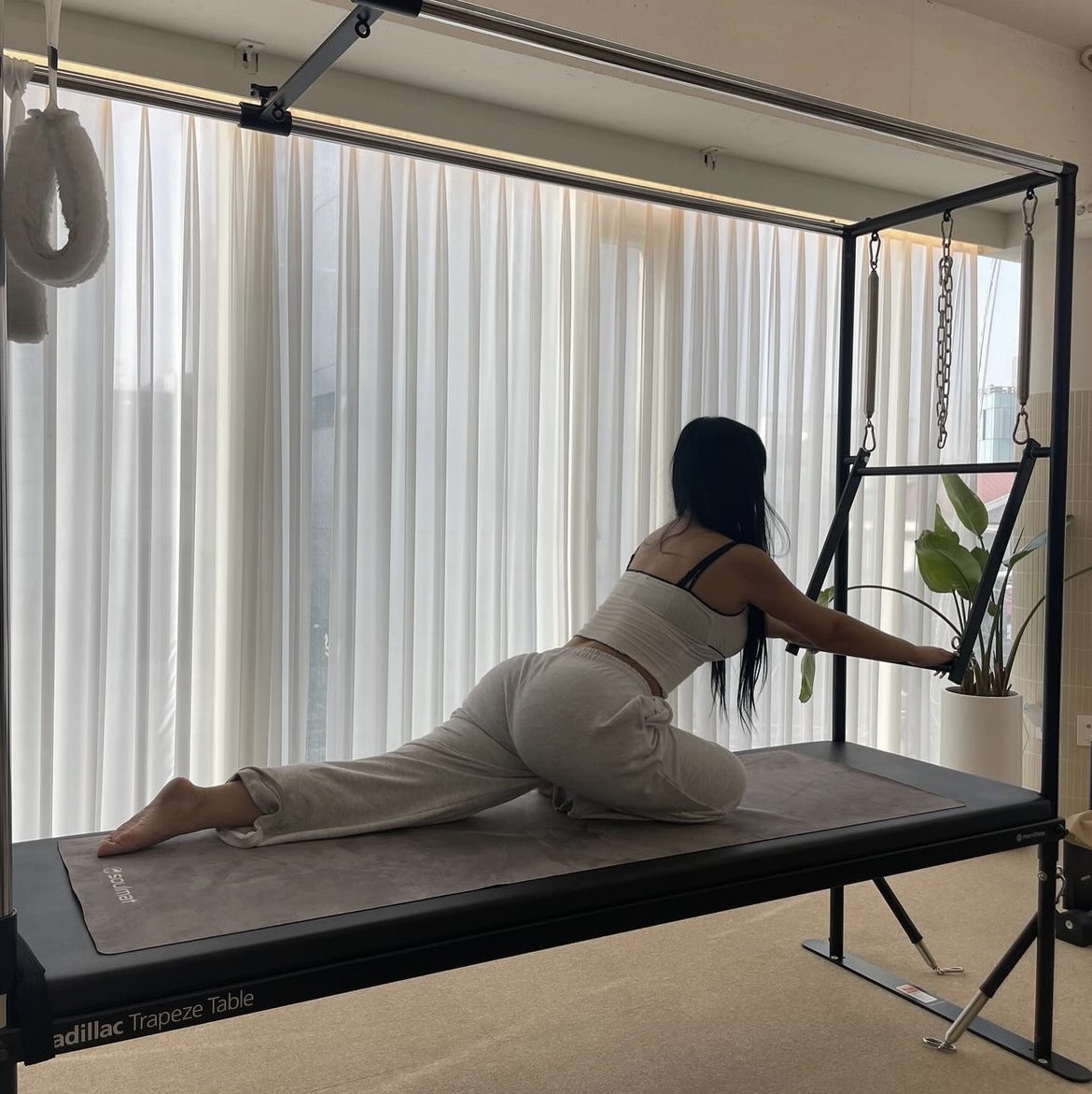 $ (@your_legacy) 님의 게시물 | KREAM