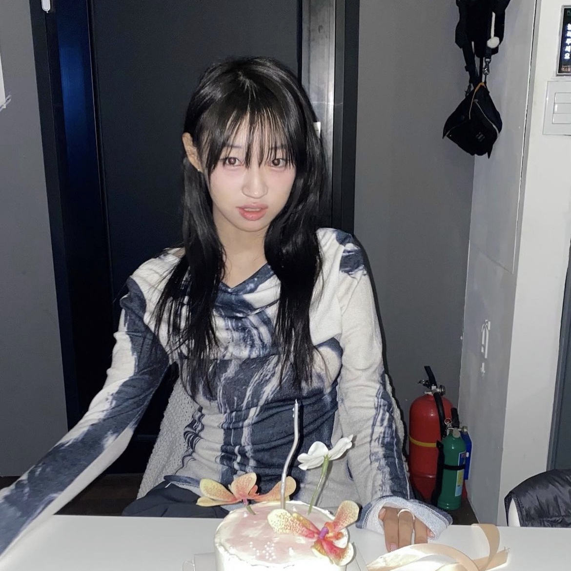 $ (@your_legacy) 님의 게시물 | KREAM