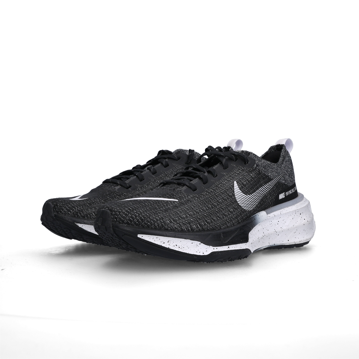 나이키 줌X 인빈시블 런 플라이니트 3 블랙 화이트 | KREAM