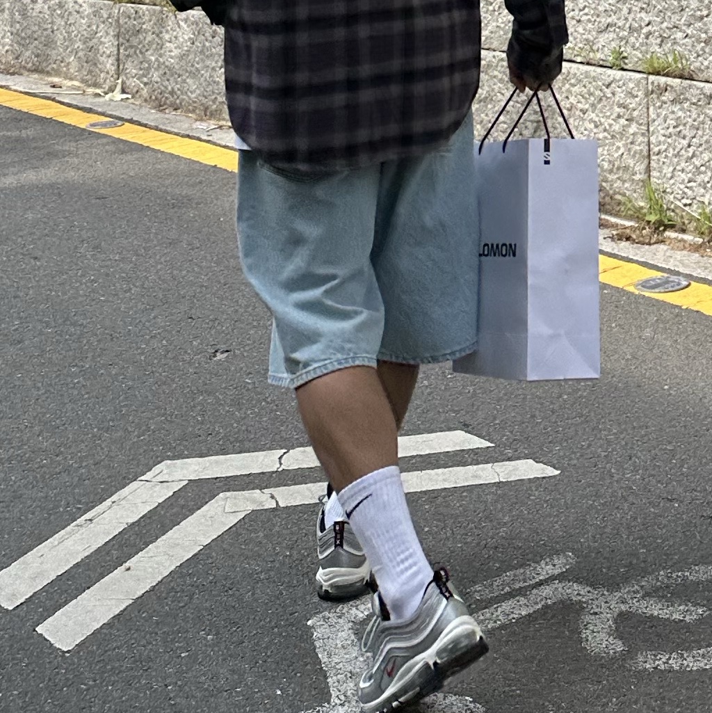 노익스플로이드 (@00yyy) 님의 게시물 | KREAM