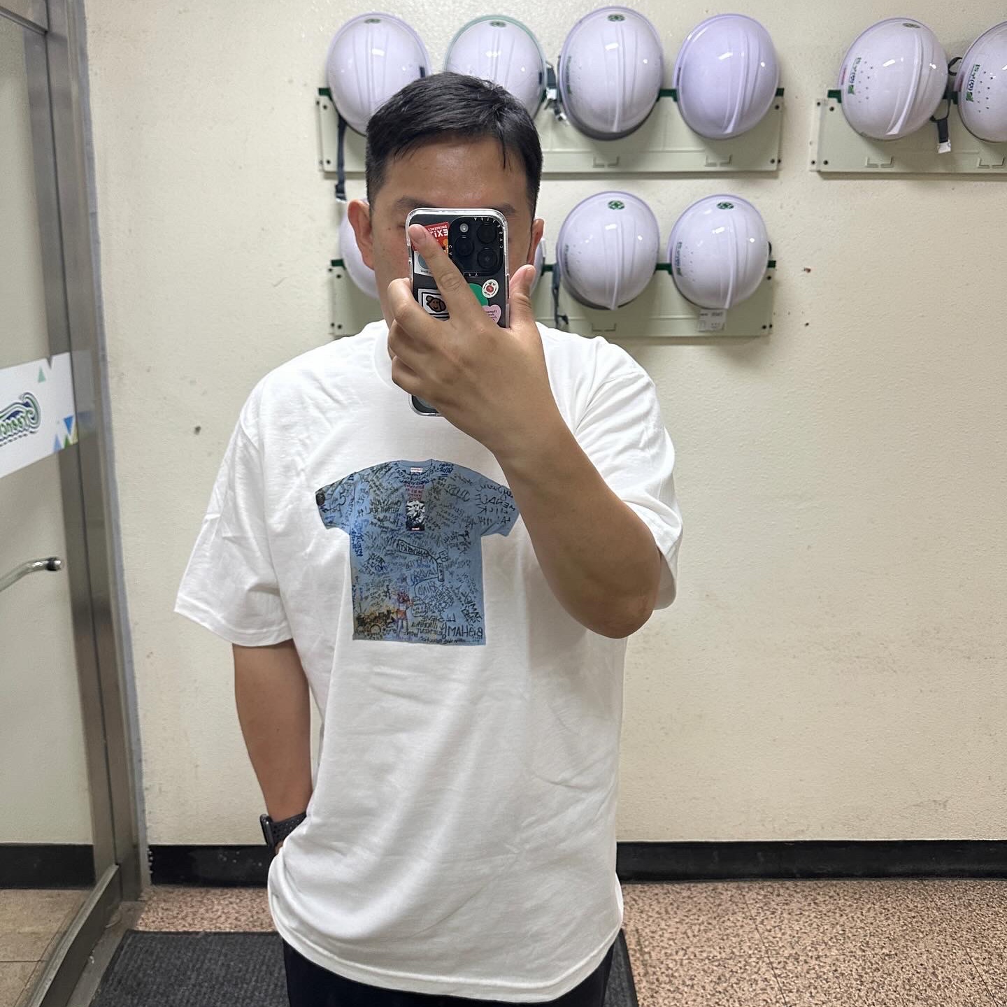 슈프림 30주년 못참지🩵 | KREAM