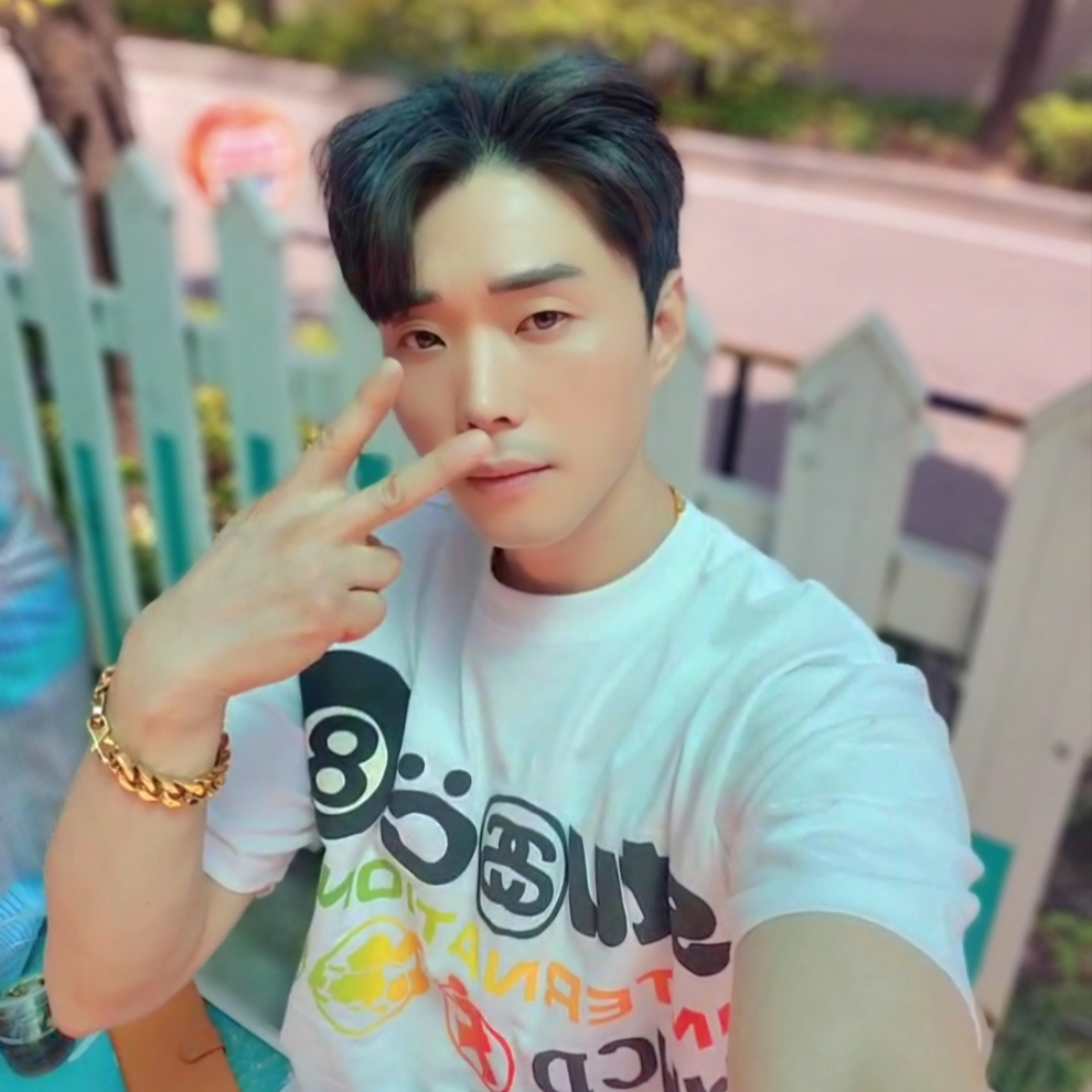 (@jong7759) 님의 게시물 | KREAM