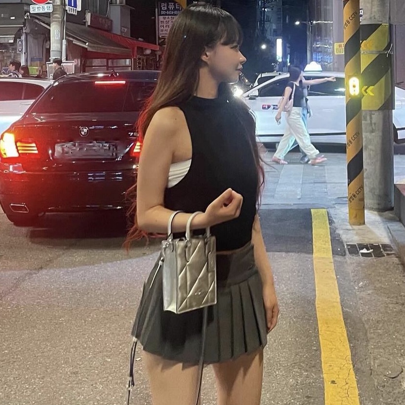 $ (@your_legacy) 님의 게시물 | KREAM