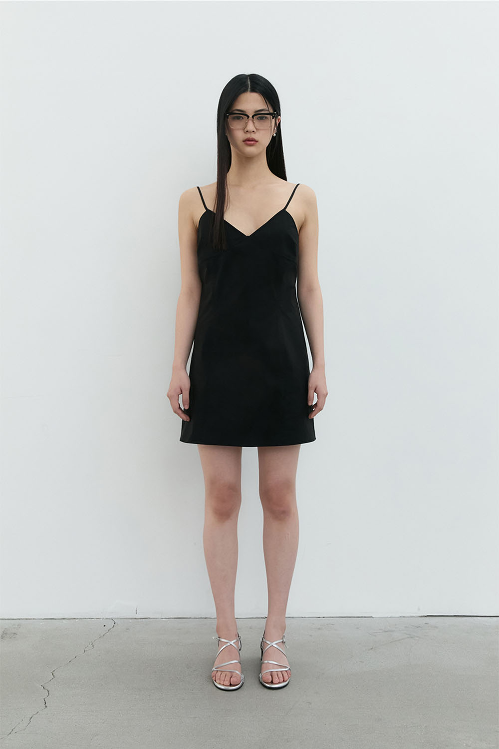 스튜디오테이블 뷔스티에 미니 드레스 블랙 | STUDIOTABLE | KREAM
