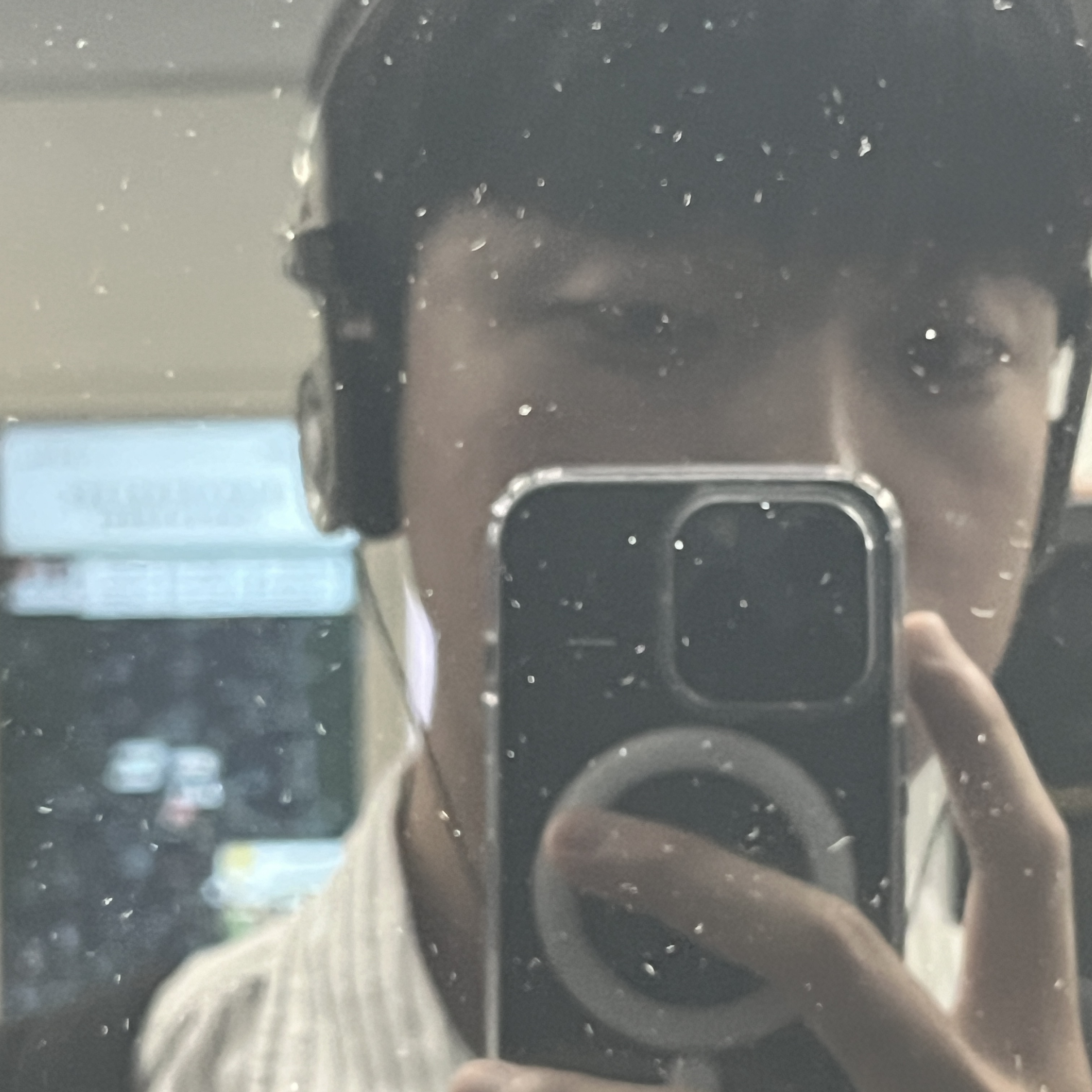 . (@illililil) 님의 게시물 | KREAM