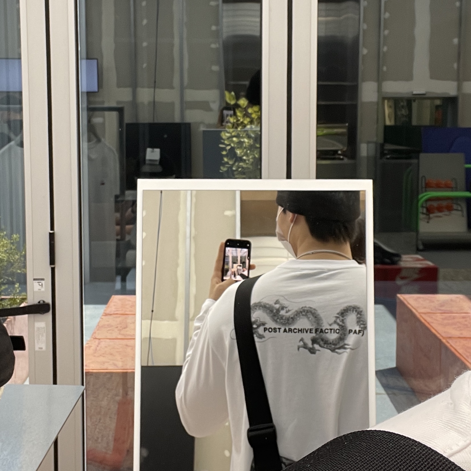 로맨틱한거야 | KREAM