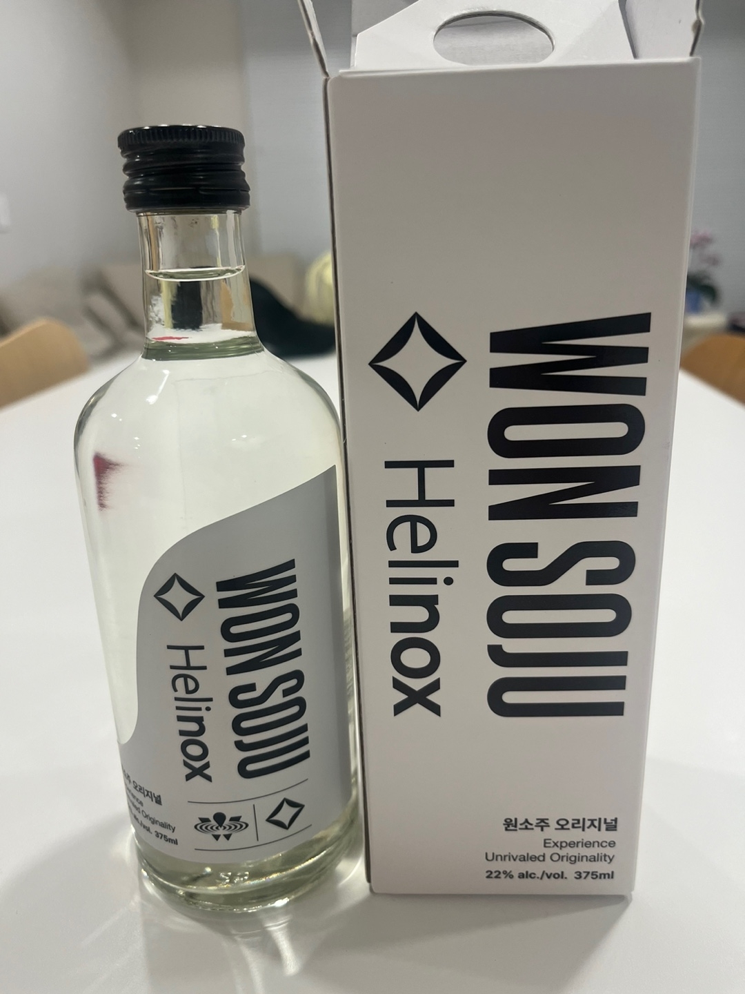 BONG (@snkr_) 님의 게시물 | KREAM