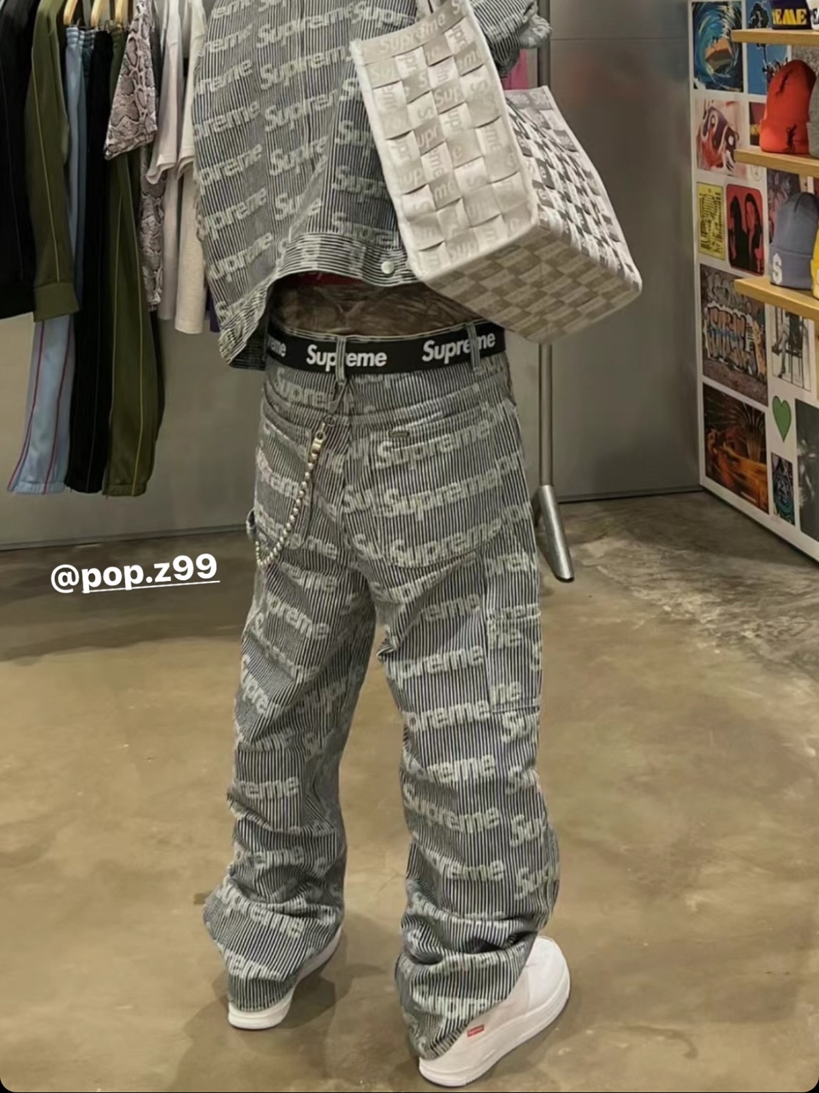 wldnjsrne (@3xtp8y) 님의 게시물 | KREAM