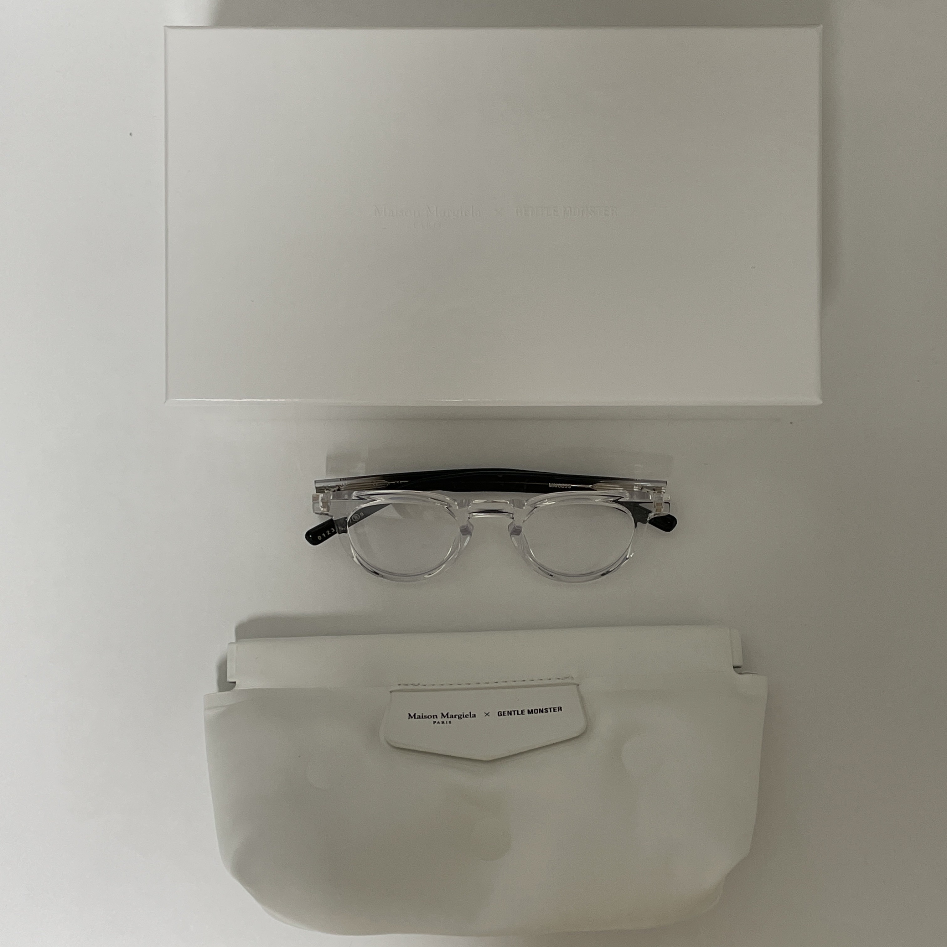 hj (@hj._.s) 님의 게시물 | KREAM