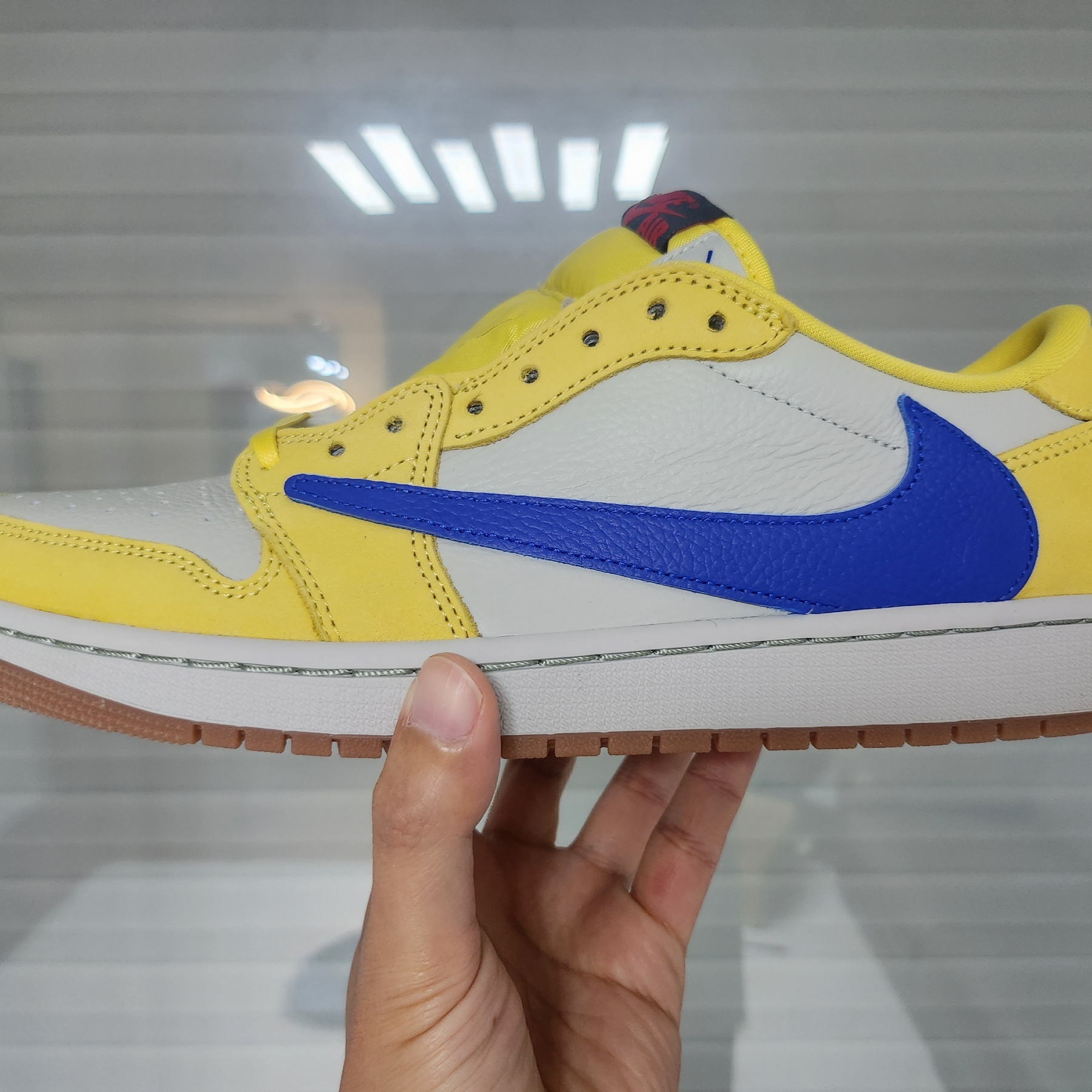 skyman8323 (@from_raphael) 님의 게시물 | KREAM