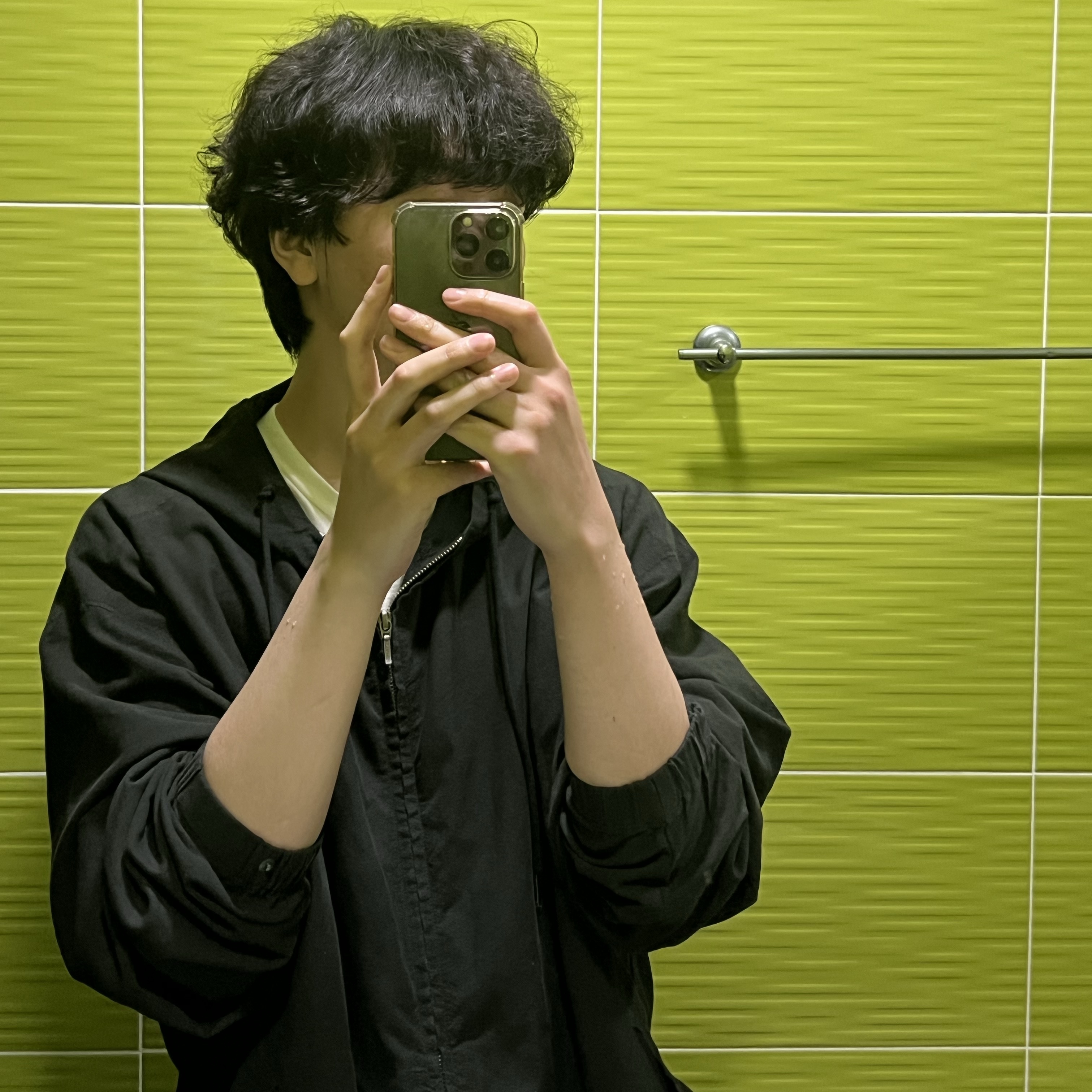 alswk129 (@i28bk3) 님의 게시물 | KREAM