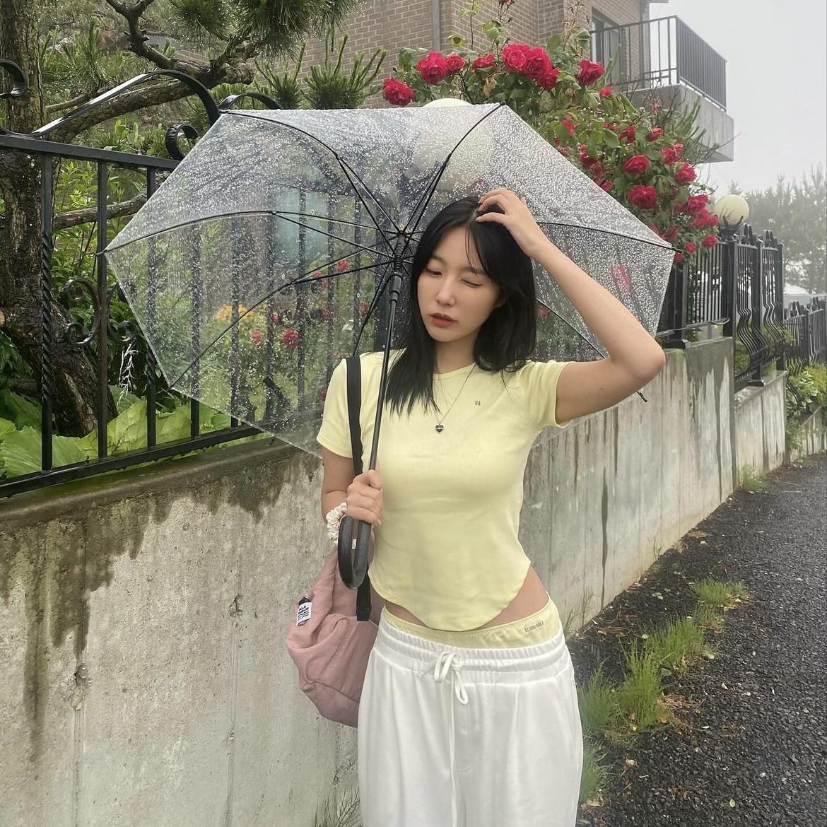 $ (@your_legacy) 님의 게시물 | KREAM