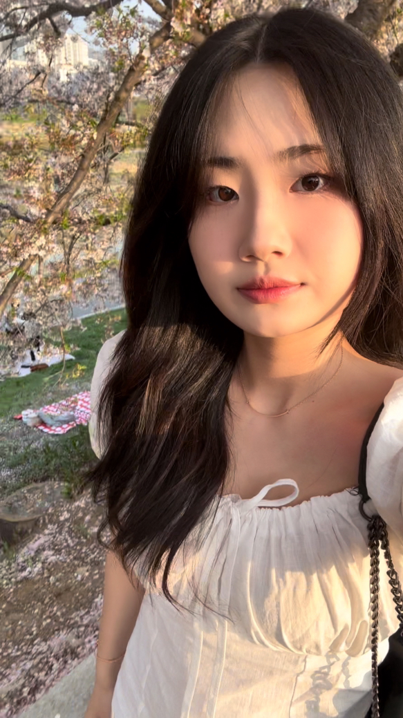 yejin040930 (@ye_j1n) 님의 게시물 | KREAM