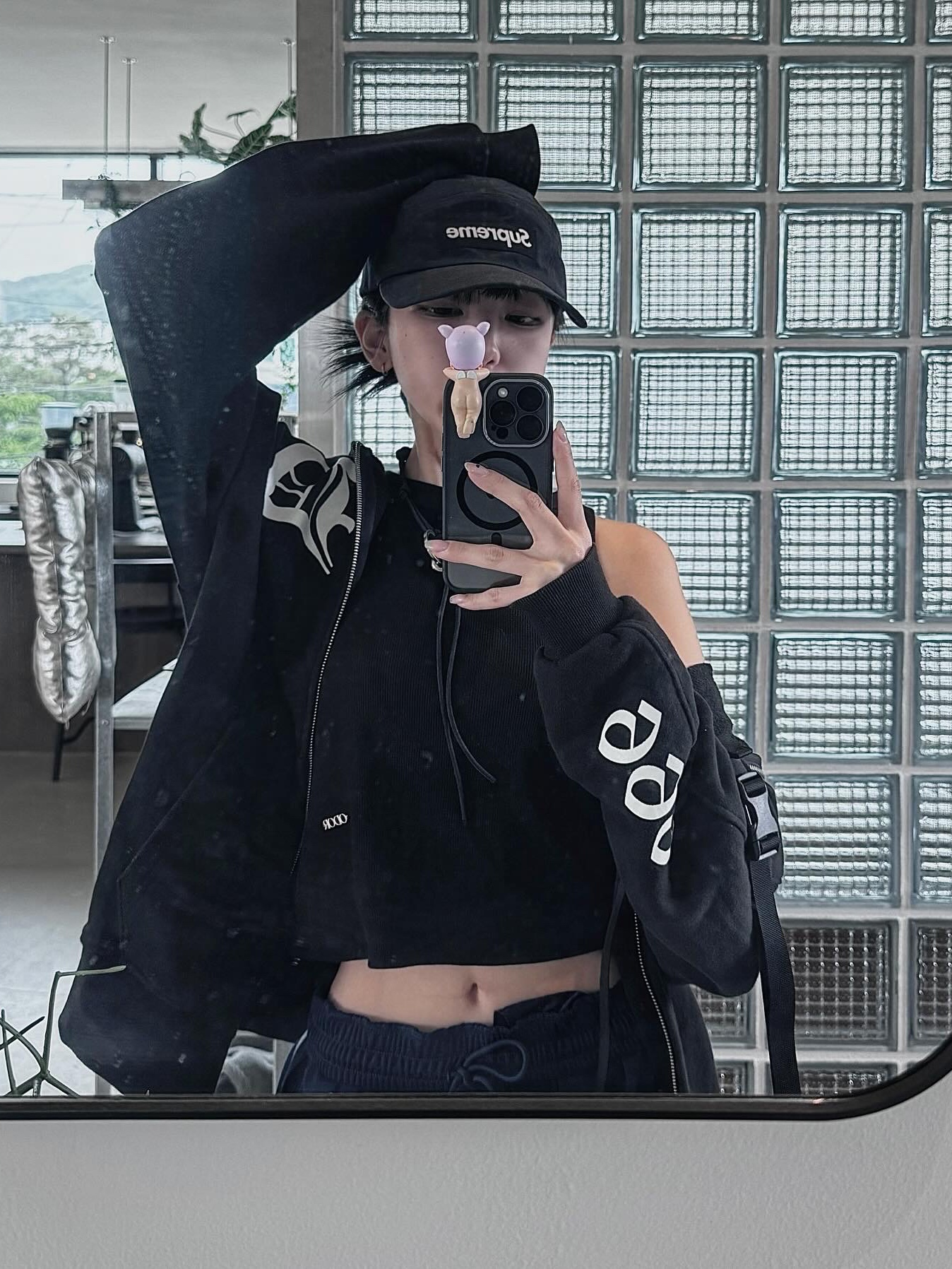 (@kidcoji) 님의 게시물 | KREAM