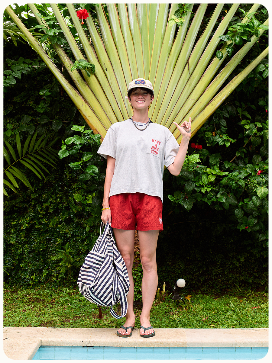 헬로선라이즈 포켓 숏 슬리브 티 옐로우 | Hello Sunrise | KREAM