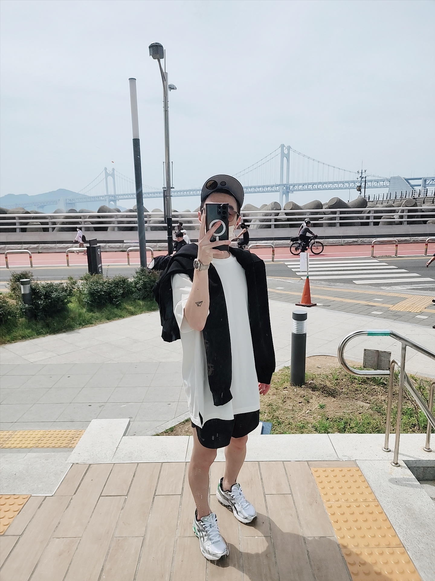 #수변공원 해시태그 STYLE | KREAM