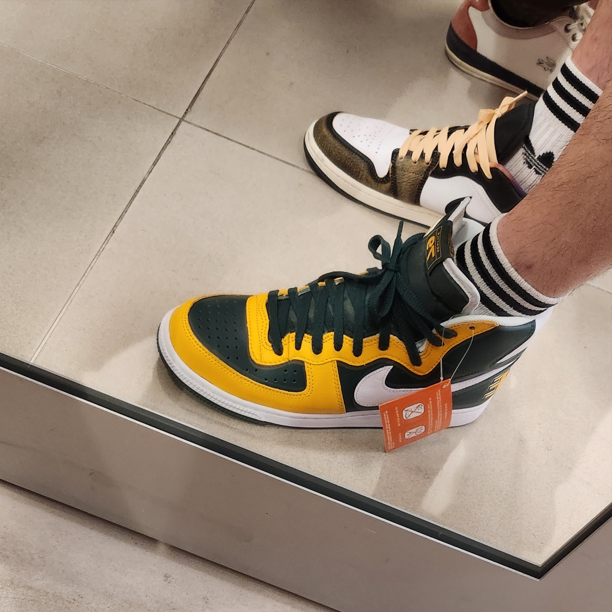 카이저소제 (@renew_me) 님의 게시물 | KREAM