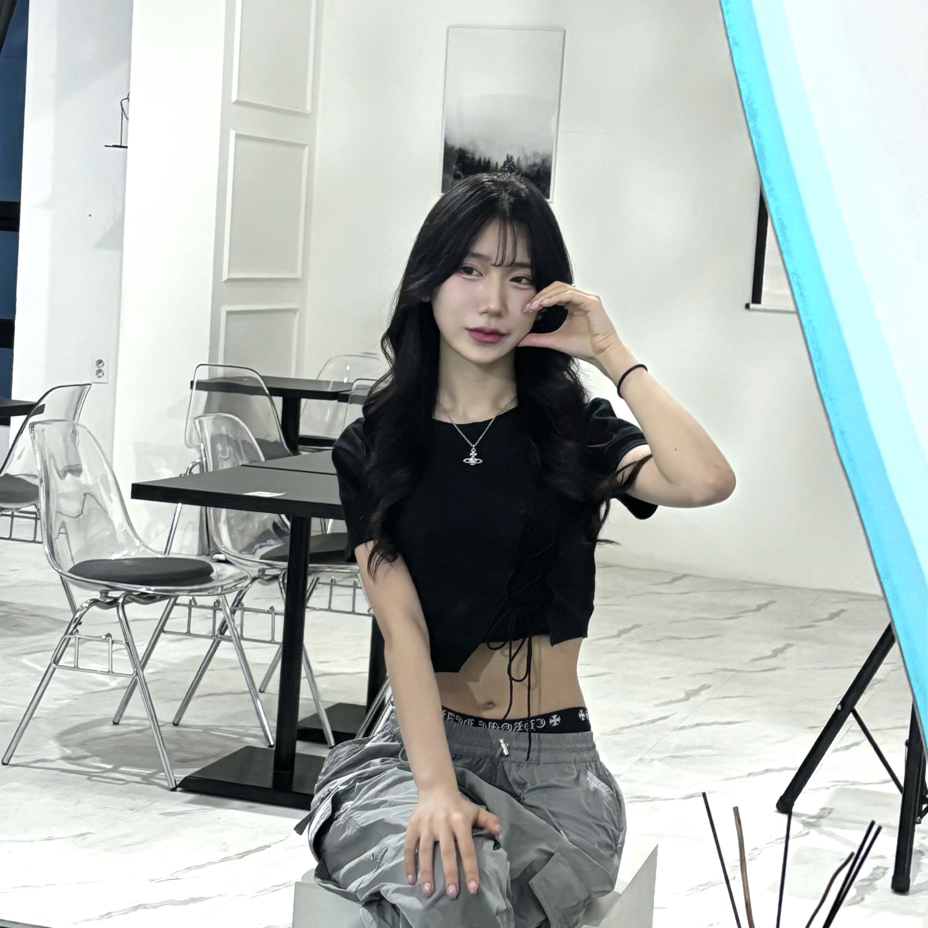 밍더 (@xm._.sx) 님의 게시물 | KREAM