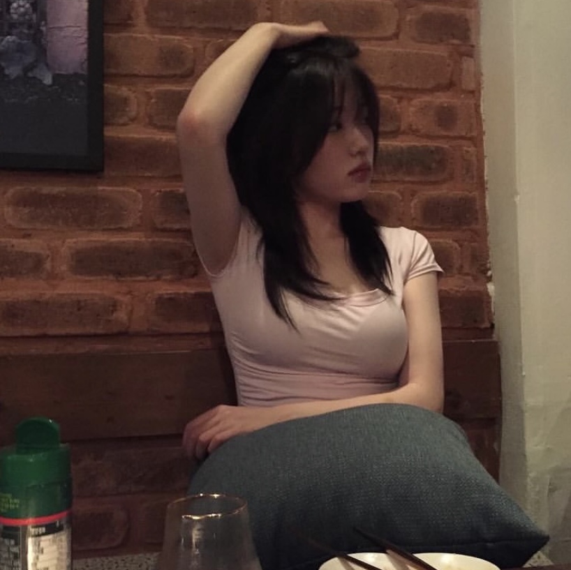 $ (@your_legacy) 님의 게시물 | KREAM